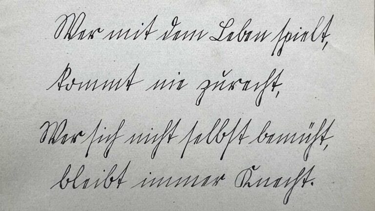 Sütterlin-Kurse – Mit Videolernkursen Sütterlin lernen und üben.